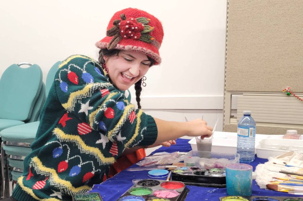 VIDEO: Kids partied at Aldergrove Elks annual children’s Christmas ...