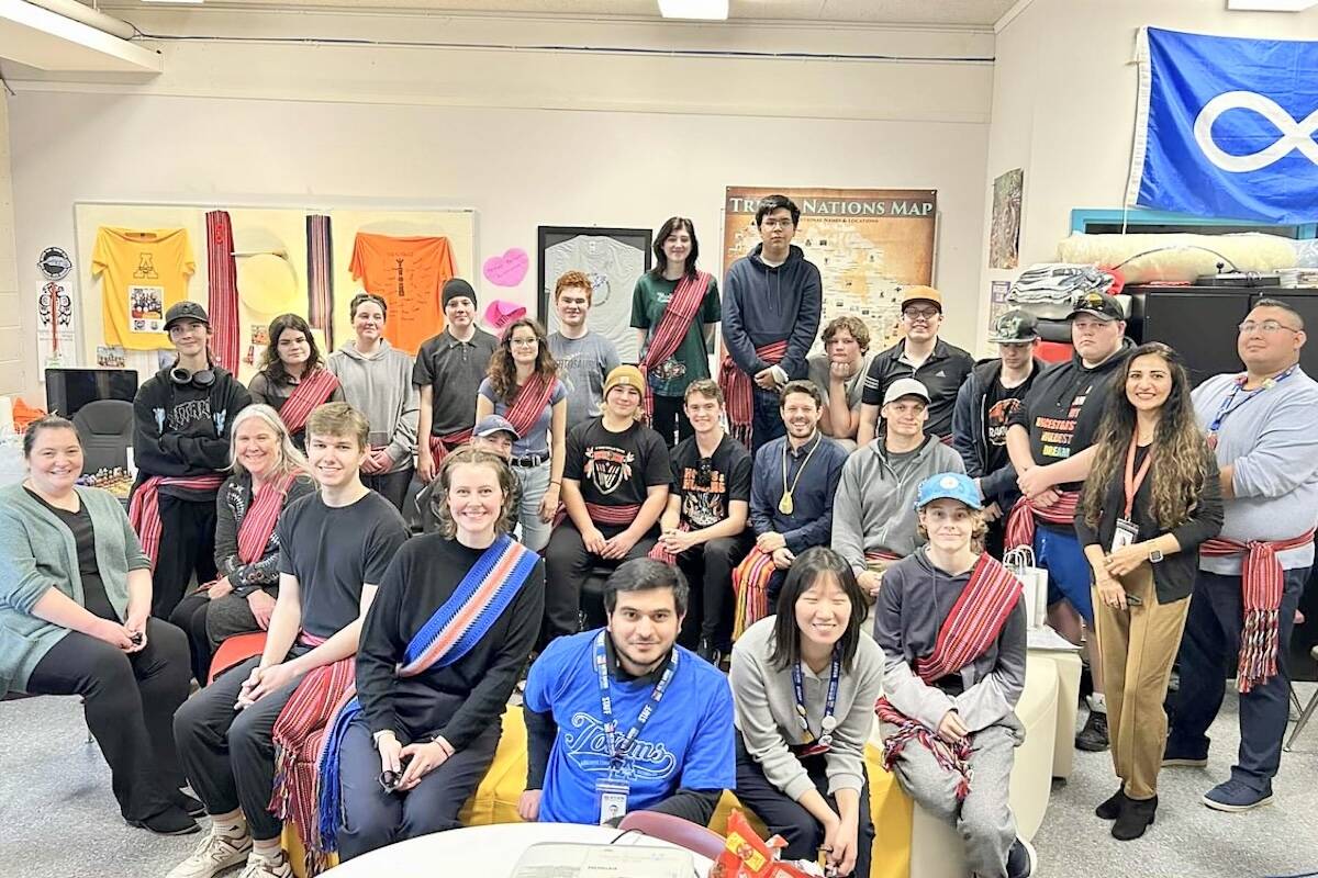 Métis students celebrate culture | Langley Advance Times